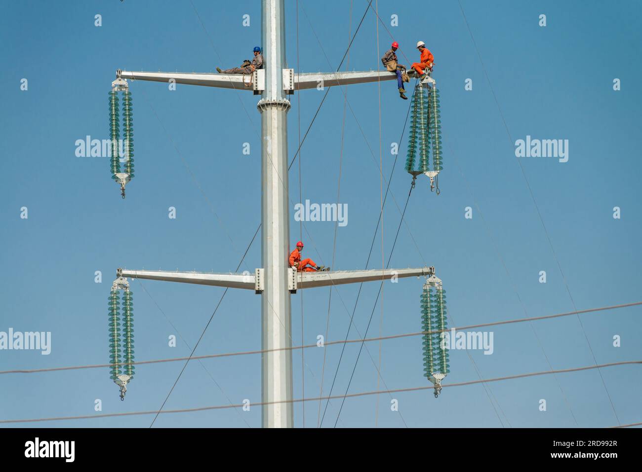 Voltage isolation hi-res stock photography and images - Alamy