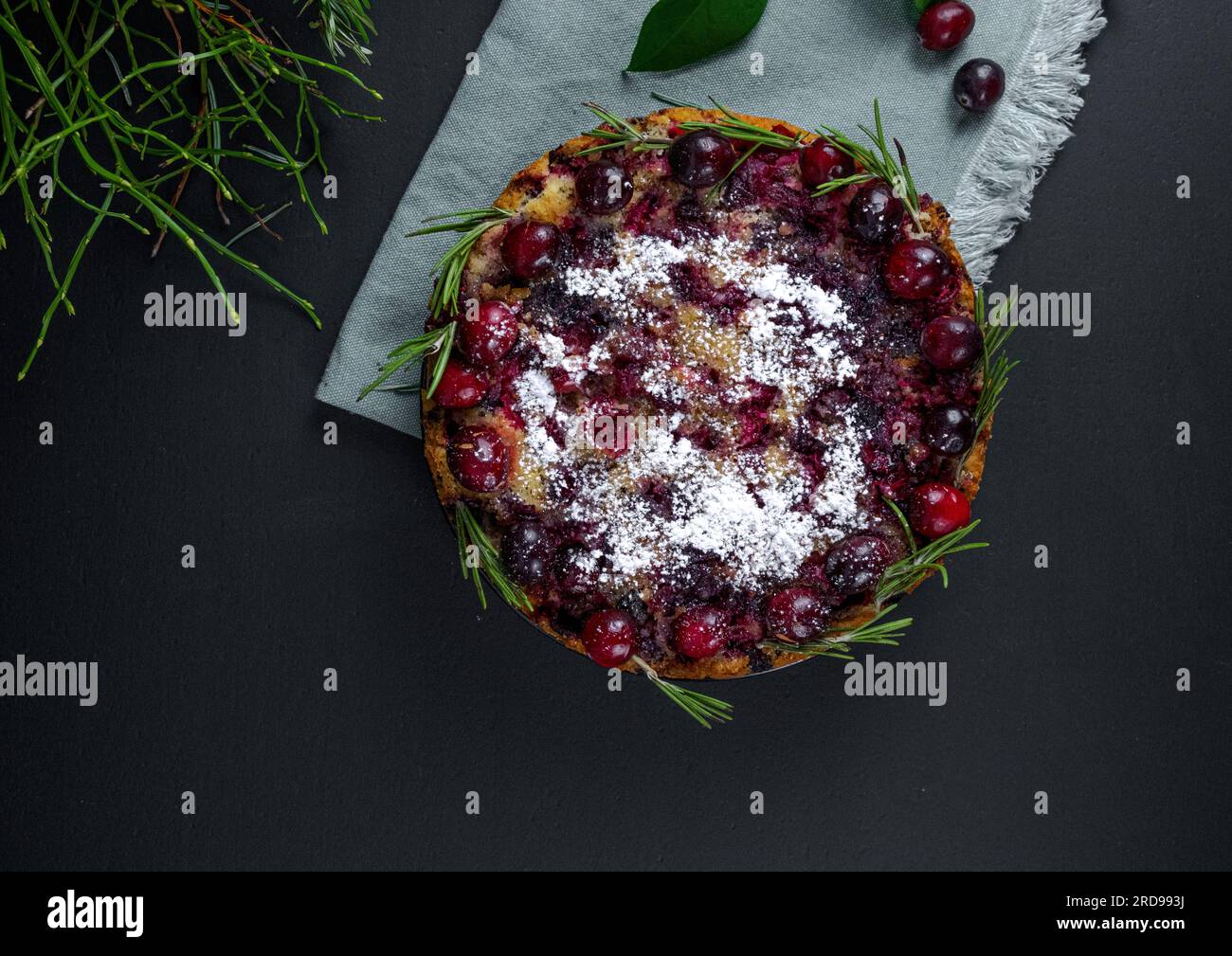 English traditional simnel cake hi-res stock photography and images - Alamy