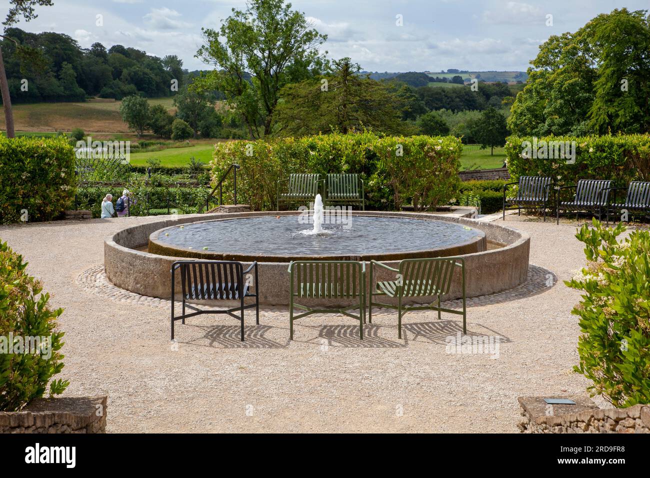 Parabola fountain hi-res stock photography and images - Alamy