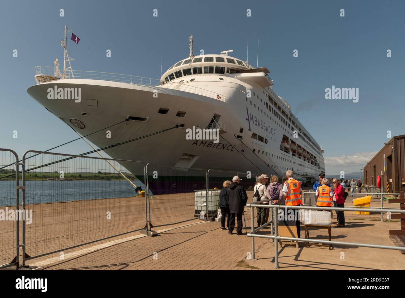 Invergordon, Scotland, UK. 3 June 2023. Cruise ship passengers going ...