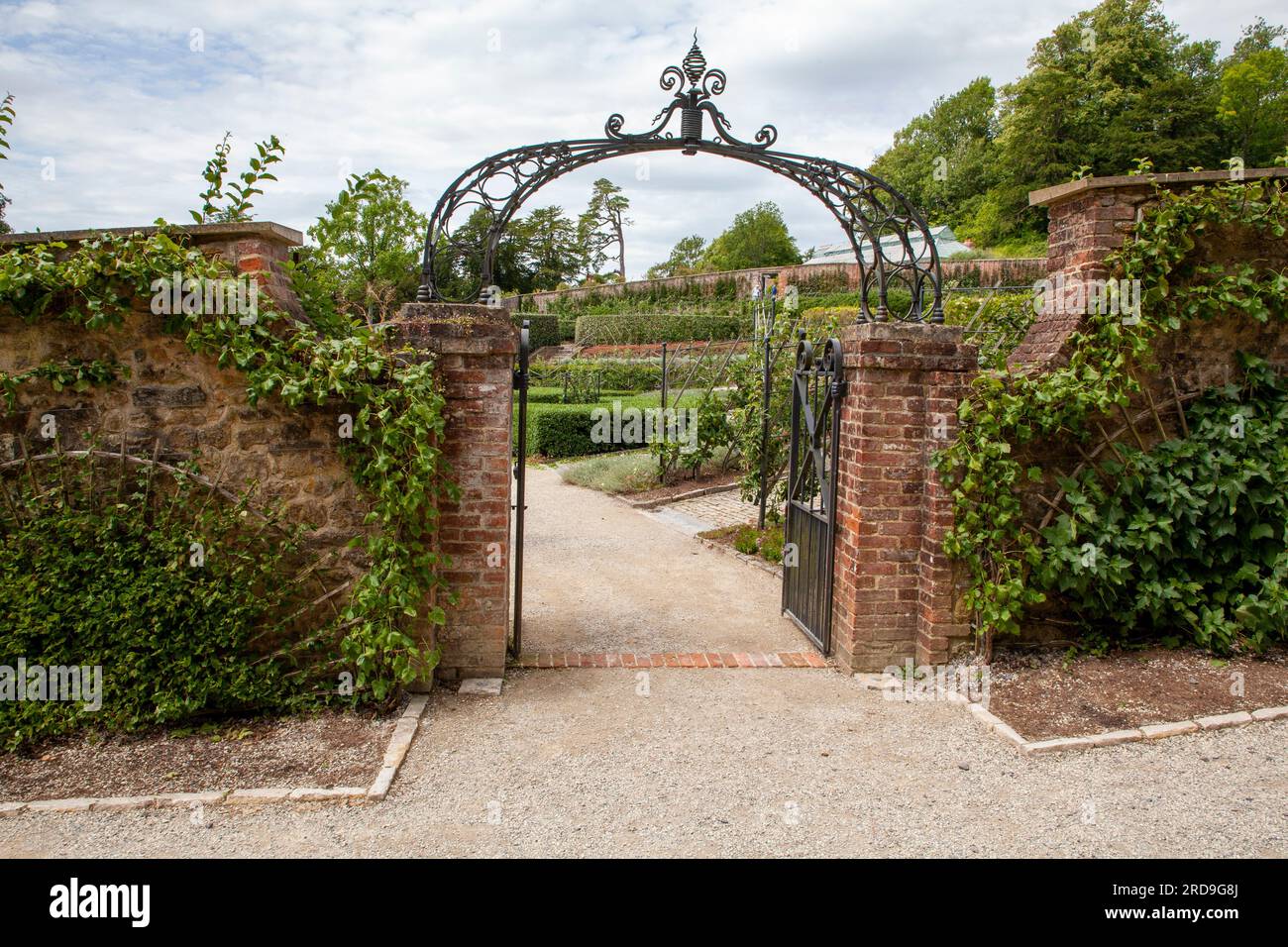 Parabola at The Newt, Bruton/Castle Cary Somerset Stock Photo - Alamy