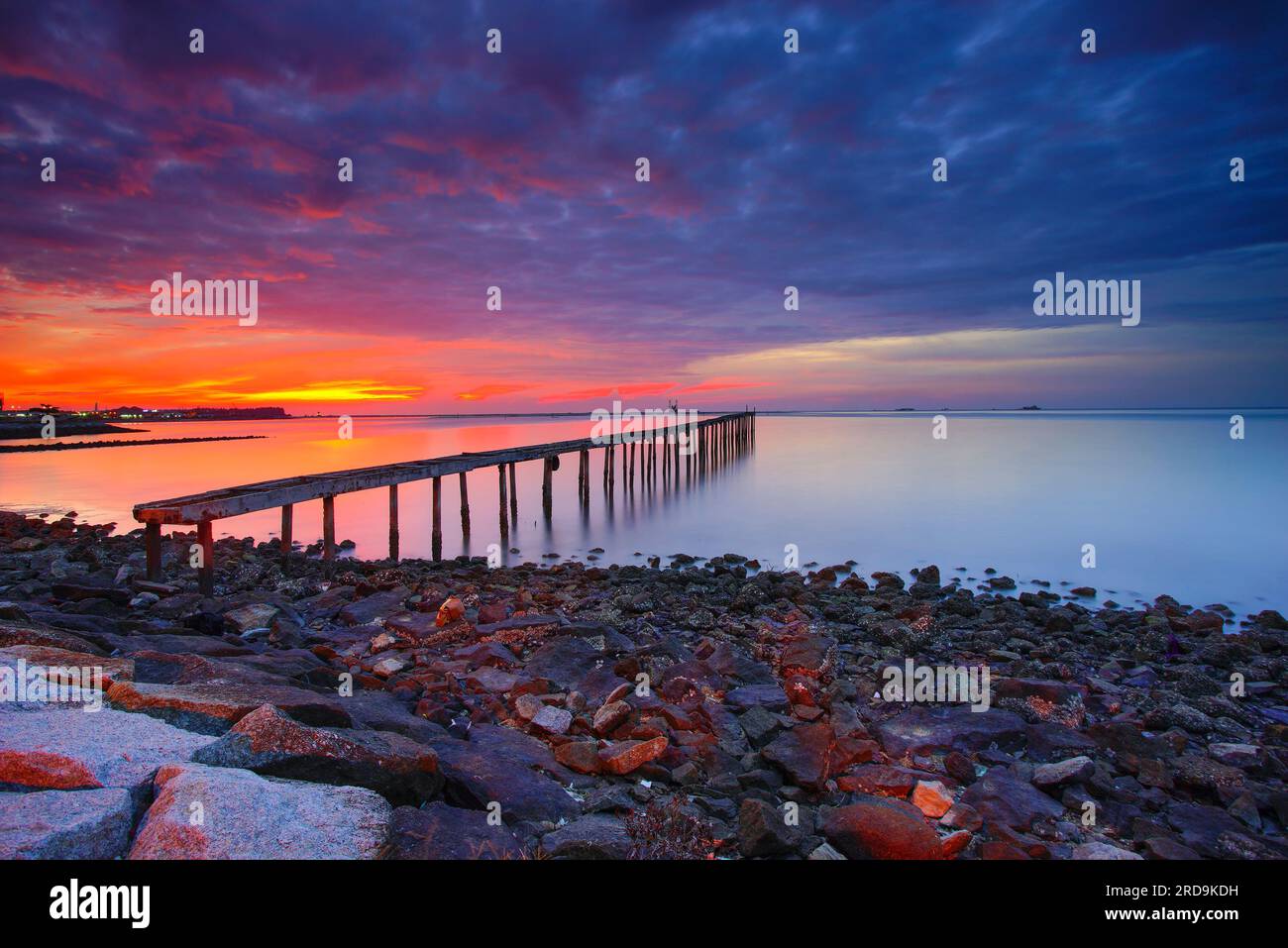 Beautiful sunrise view hi-res stock photography and images - Alamy