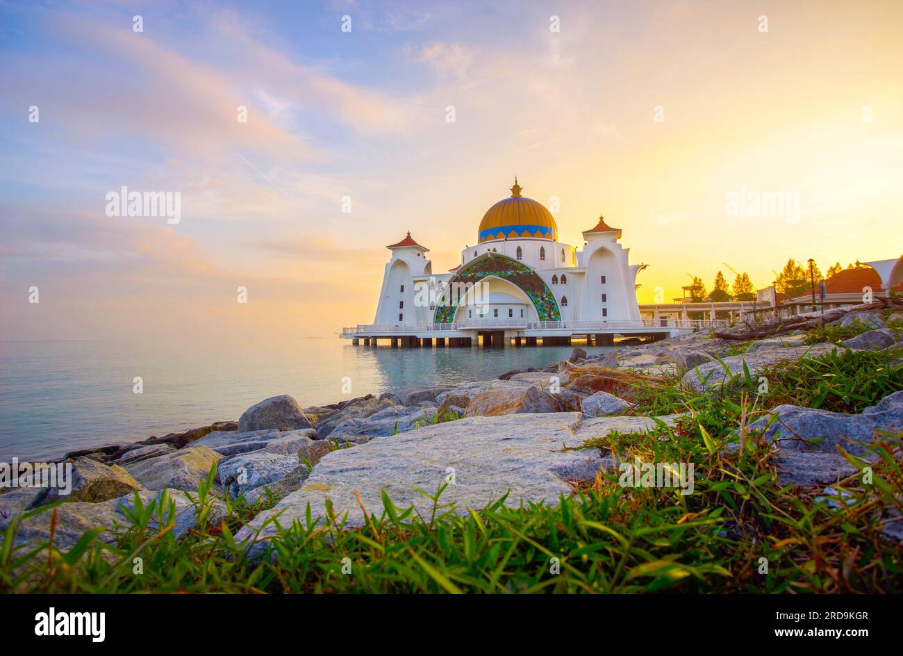 Majestic view of Malacca Straits Mosque during sunset Stock Photo - Alamy