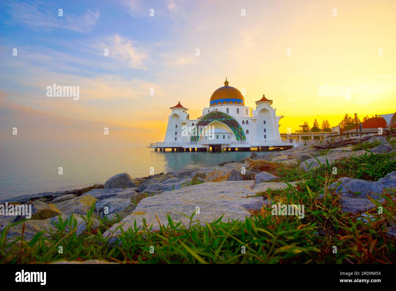 Majestic view of Malacca Straits Mosque during sunset Stock Photo - Alamy