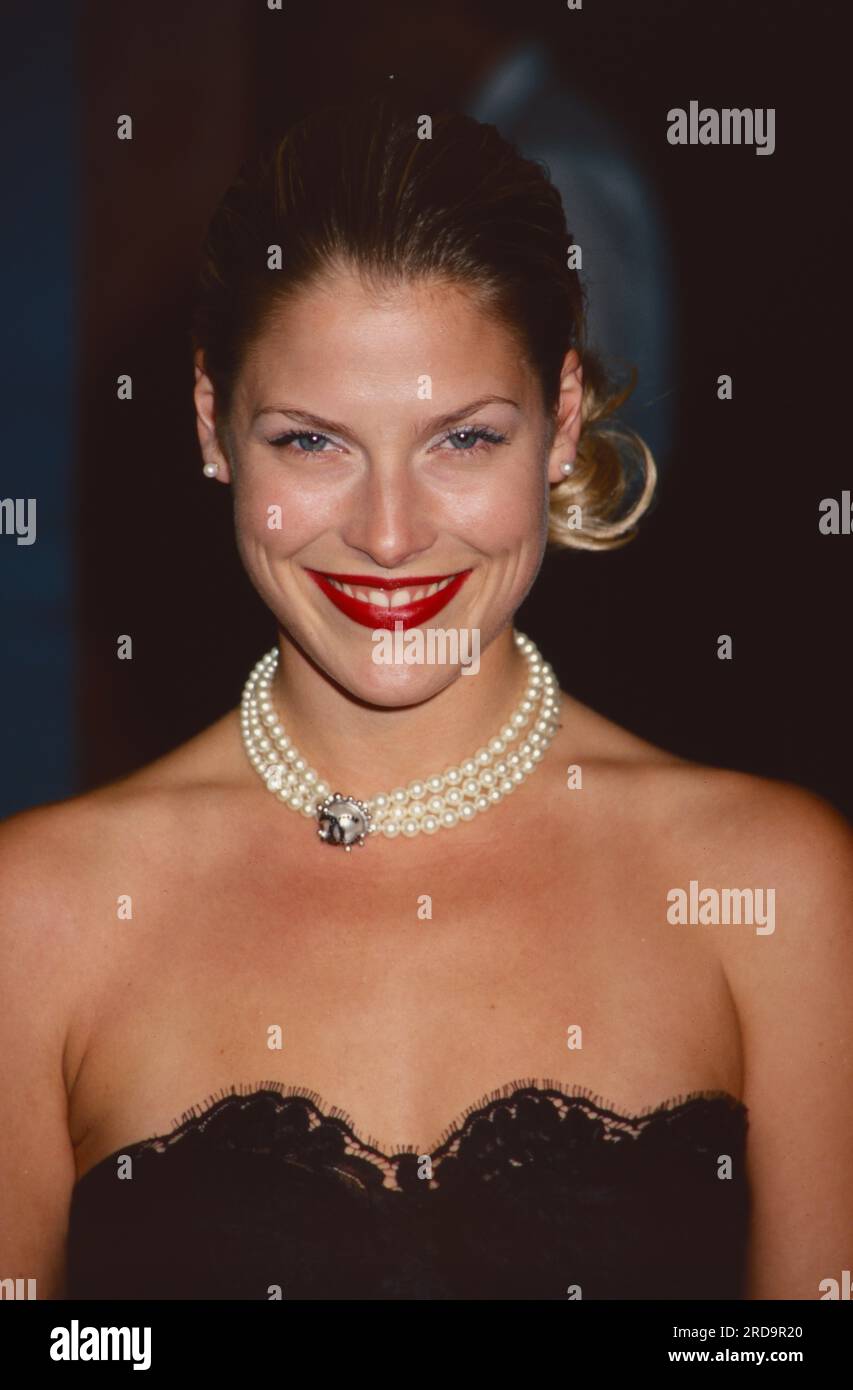 Ali Larter attends the InStyle and Warner Bros. Golden Globe After ...