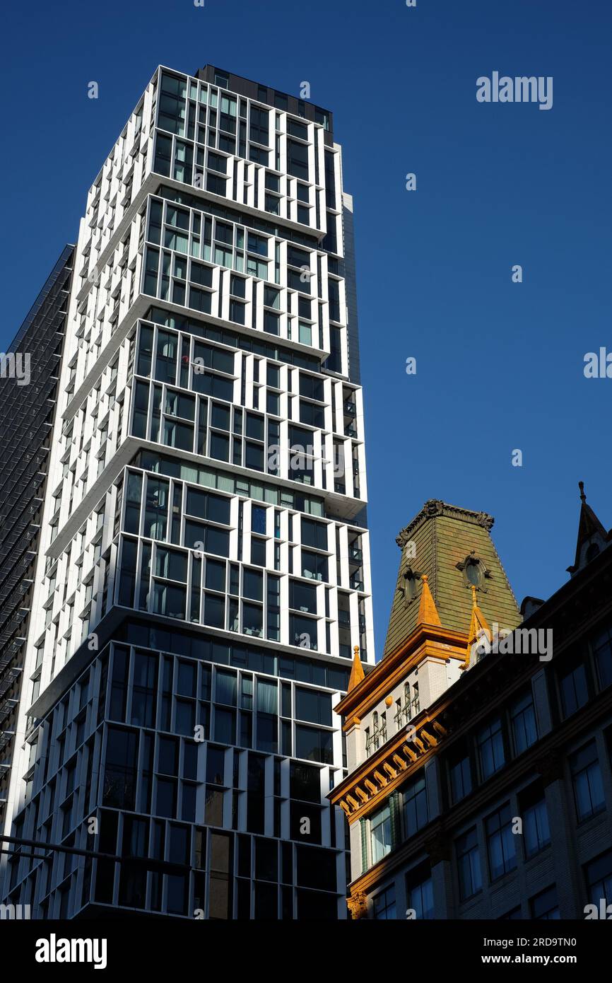 Sydney Architecture, a modern apartment block, One30 Hyde Park towers ...