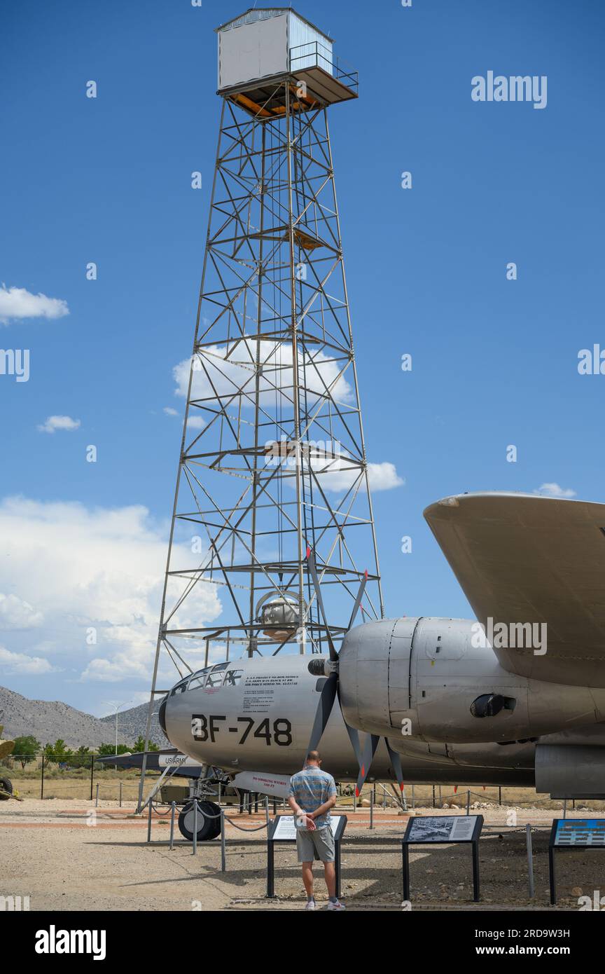 Oppenheimer set hi-res stock photography and images - Alamy