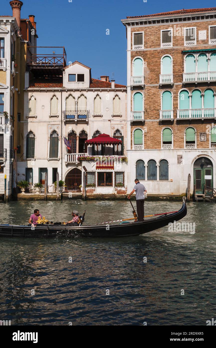 Gondela in Venice canal Stock Photo - Alamy
