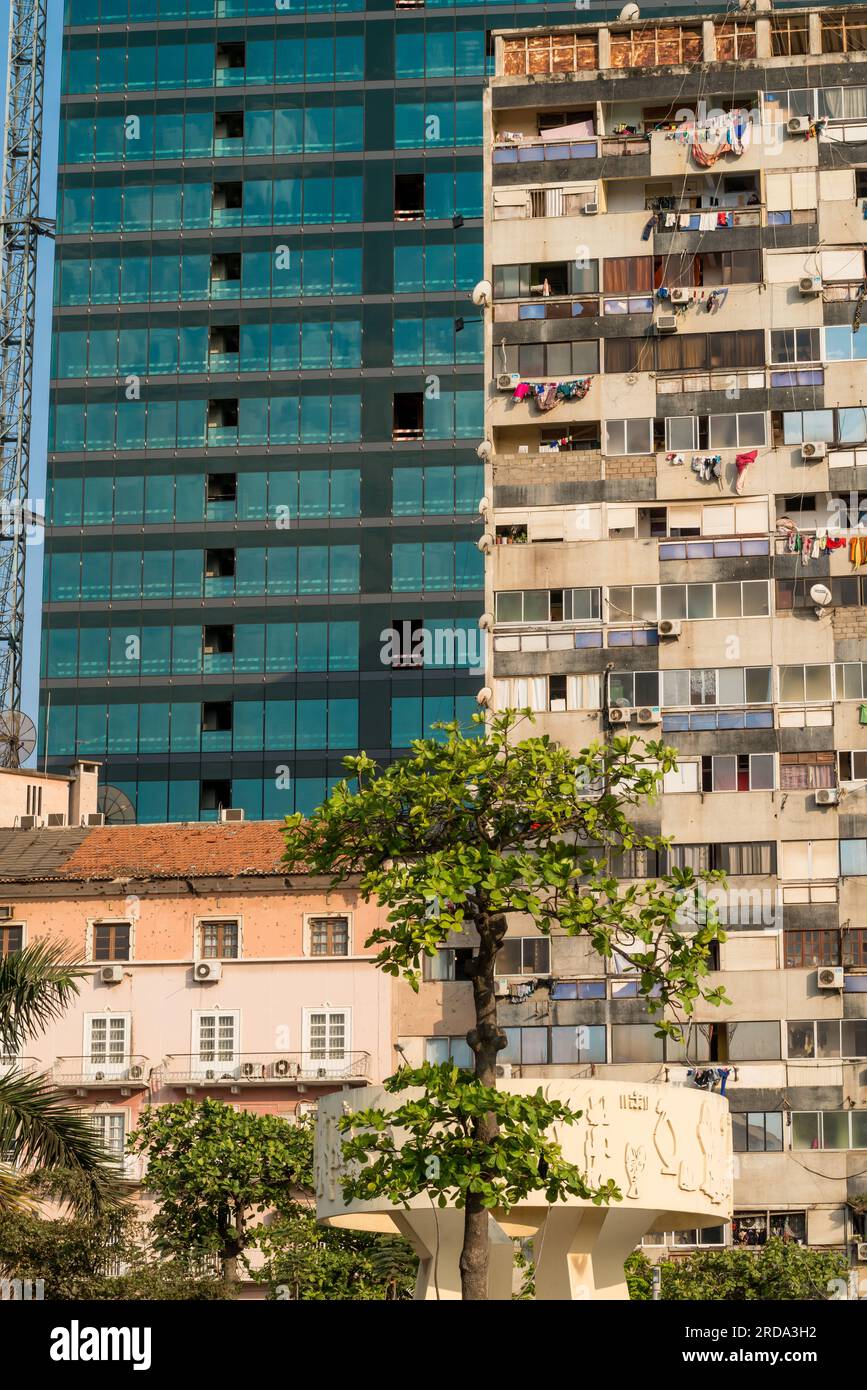 Luanda skyline night hi-res stock photography and images - Alamy