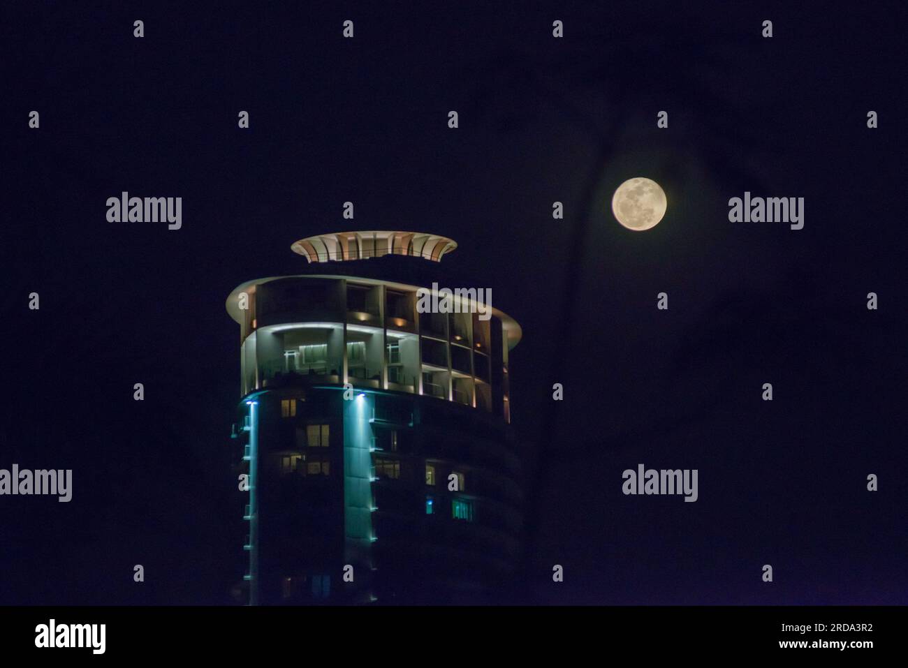 Luanda skyline night hi-res stock photography and images - Alamy