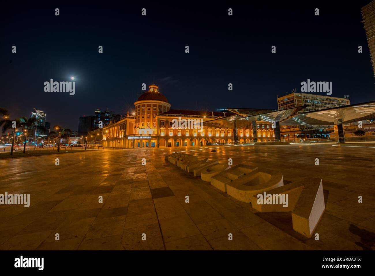 Luanda skyline night hi-res stock photography and images - Alamy