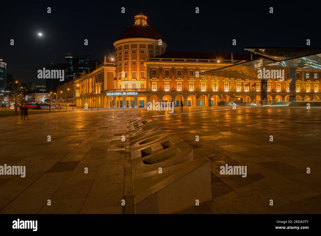 Luanda skyline night hi-res stock photography and images - Alamy