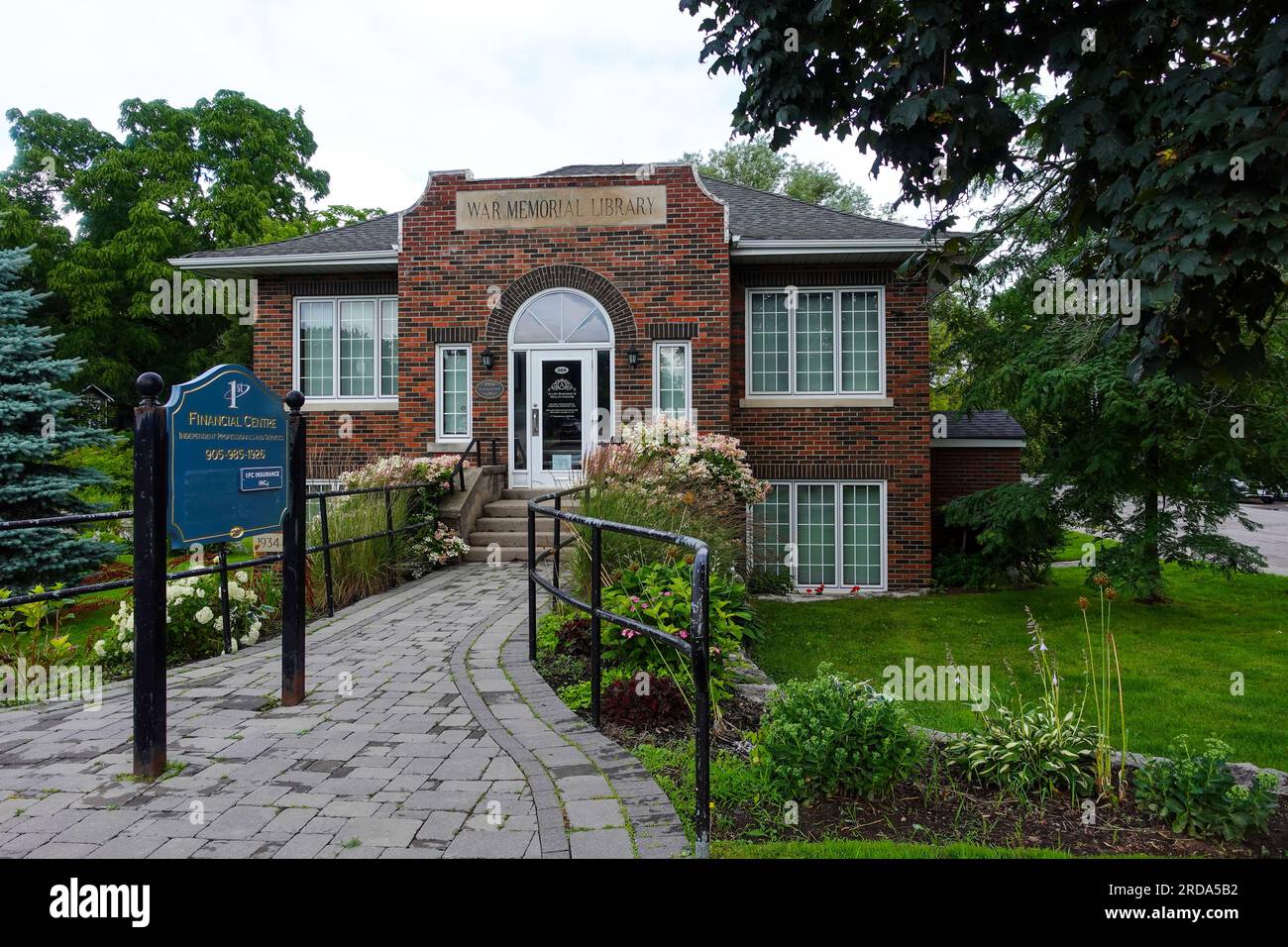 Port Perry memorial library, Port Perry, Ontario, Canada Stock Photo ...