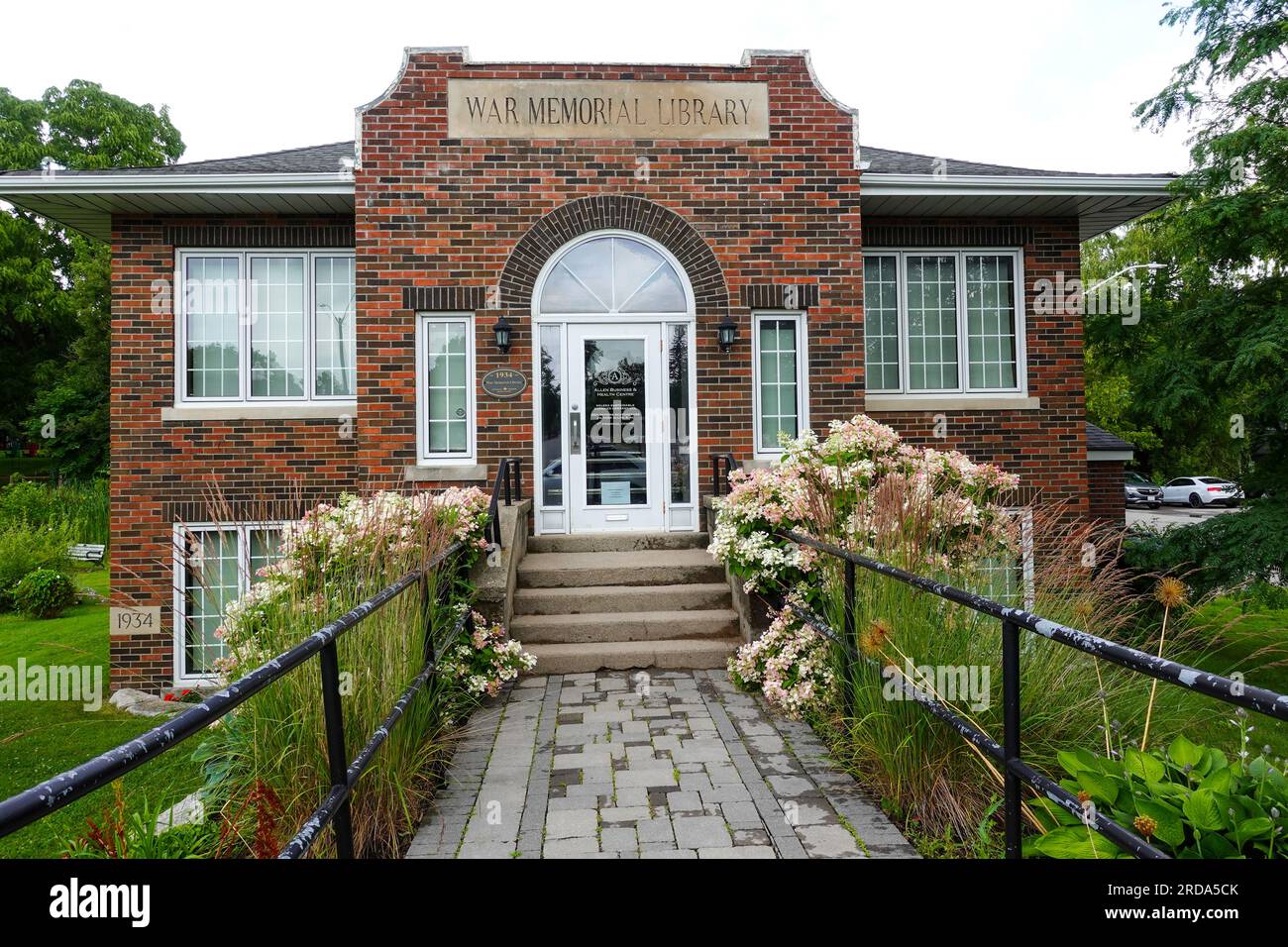 Port Perry memorial library, Port Perry, Ontario, Canada Stock Photo ...