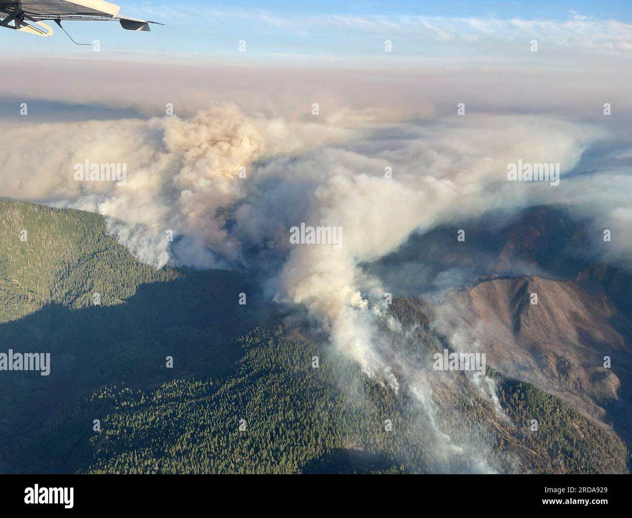 Oregon, USA. 16th July, 2023. Flat Fire grows to 12,756 acres, 224 Fire ...