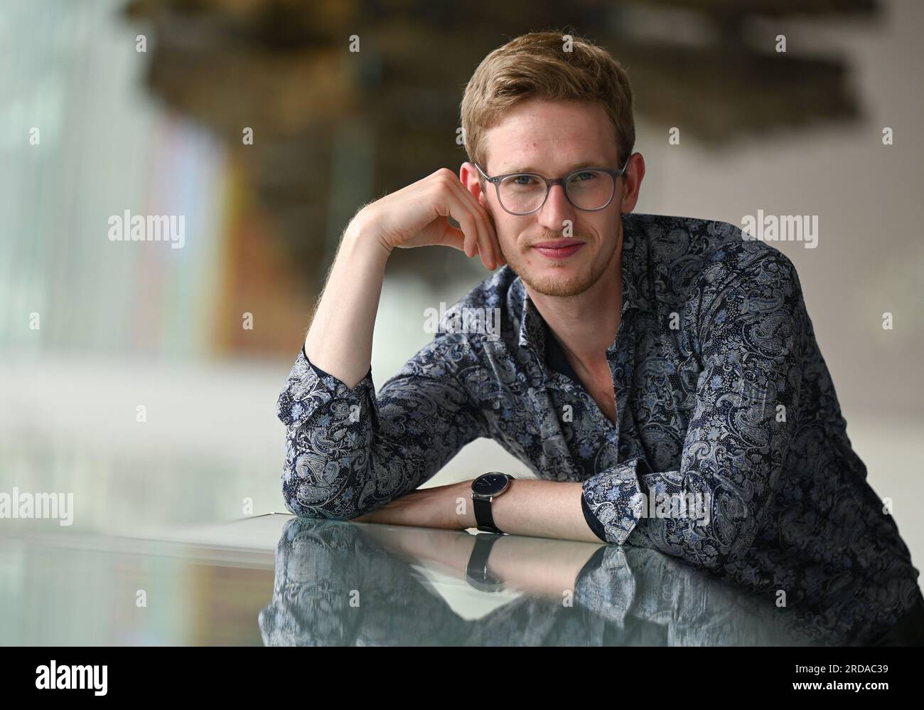 PRODUCTION - 19 July 2023, Hesse, Frankfurt/Main: Conductor Thomas ...