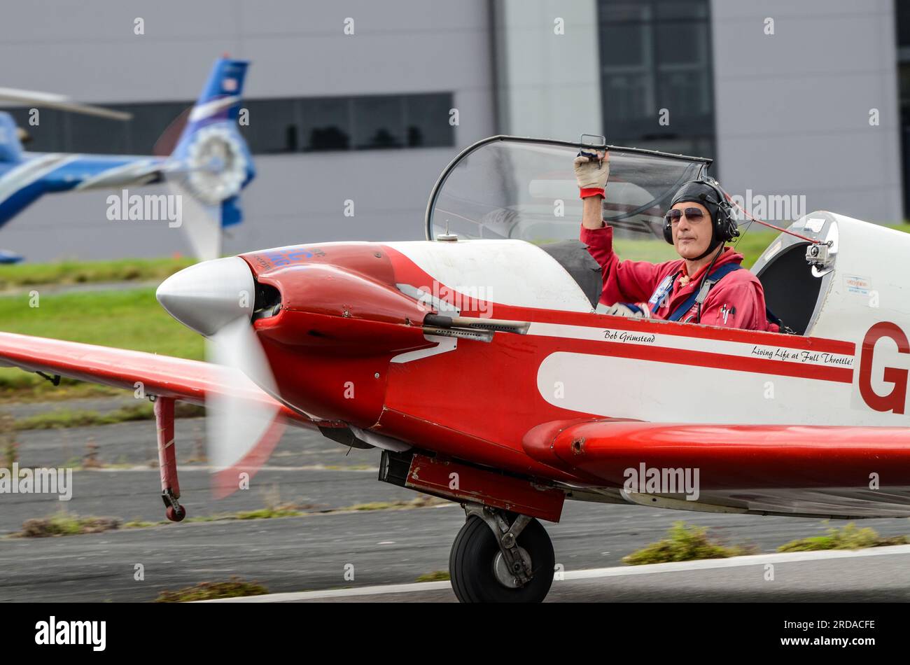 Bob Grimstead in Fournier RF4D power glider plane opening cockpit ...