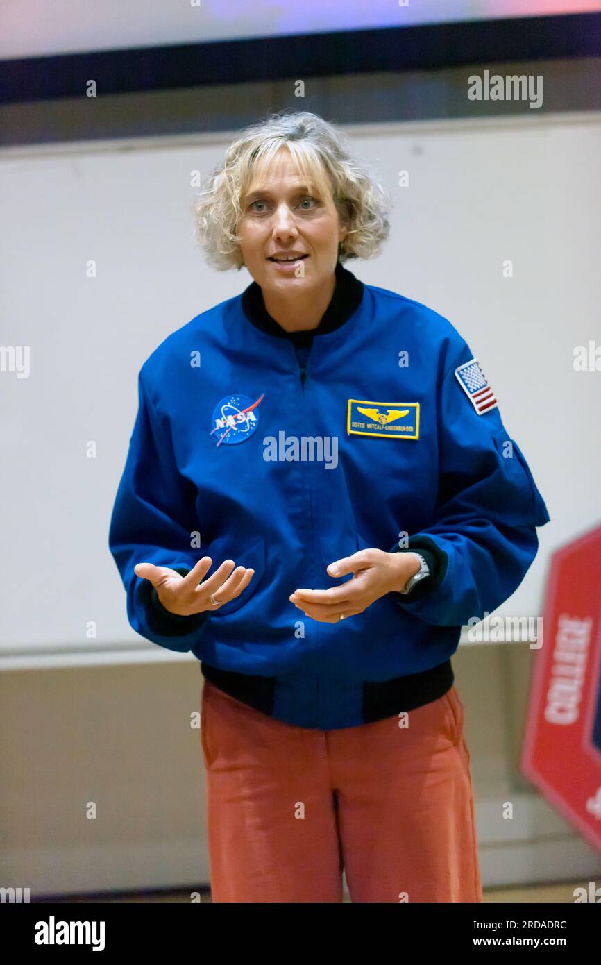 Logotipo Del Banco Metcalf