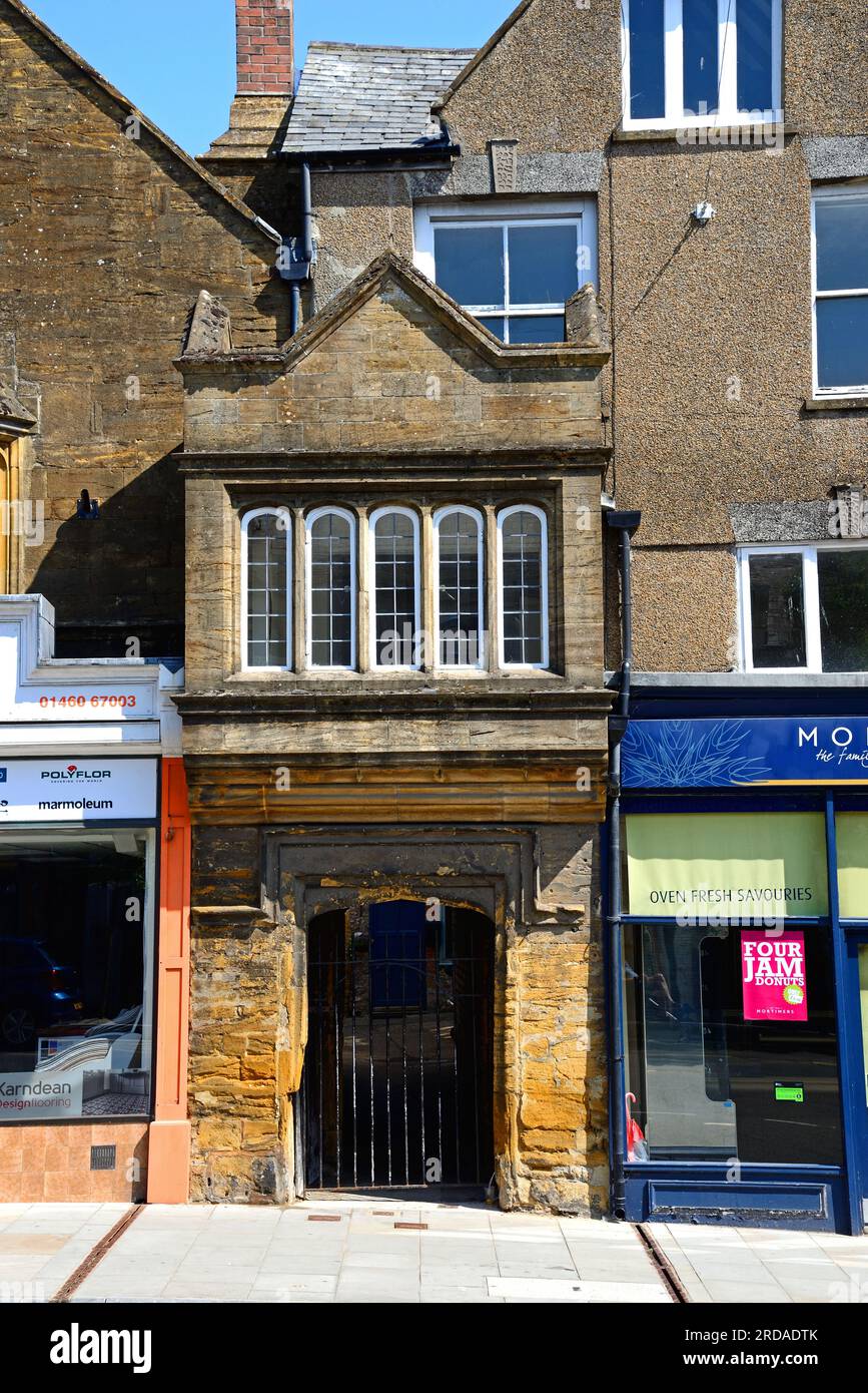 Stone entrance arch and windows to the Manor Court House along Fore ...