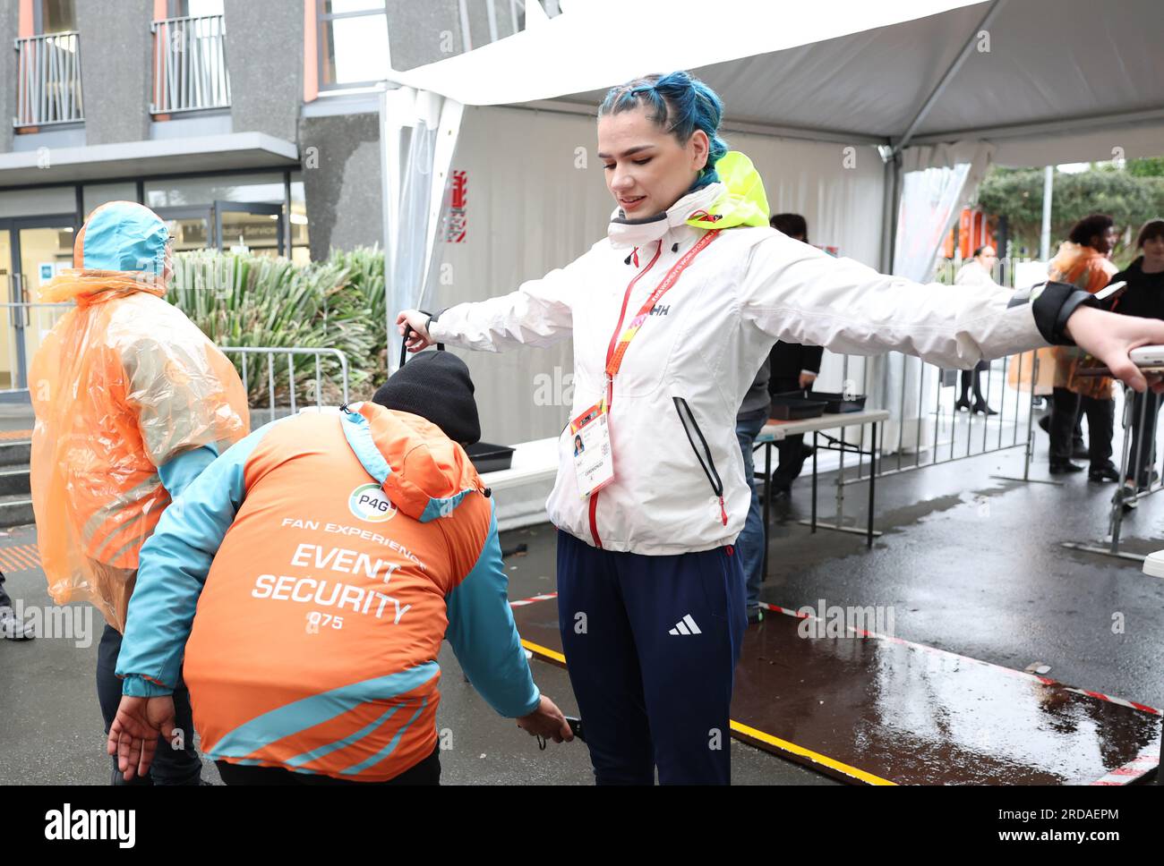 Auckland. 20th July, 2023. Security personel conduct security check at ...