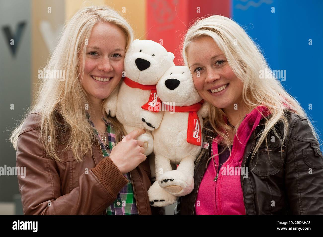 Janin und Maren Hammerschmidt Biathlon Stock Photo - Alamy