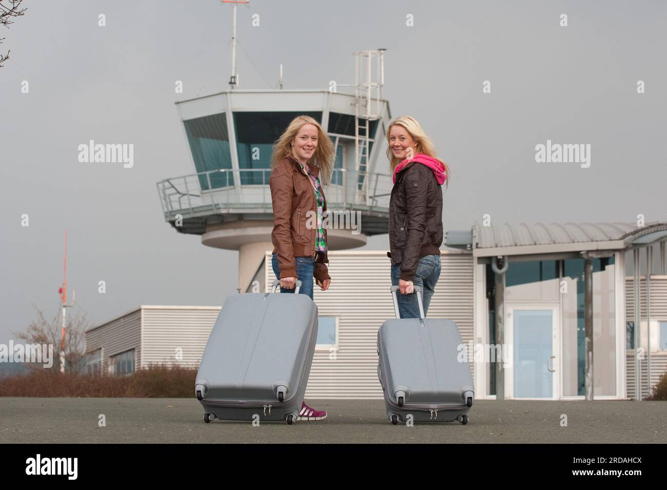 Janin und Maren Hammerschmidt Biathlon Stock Photo - Alamy