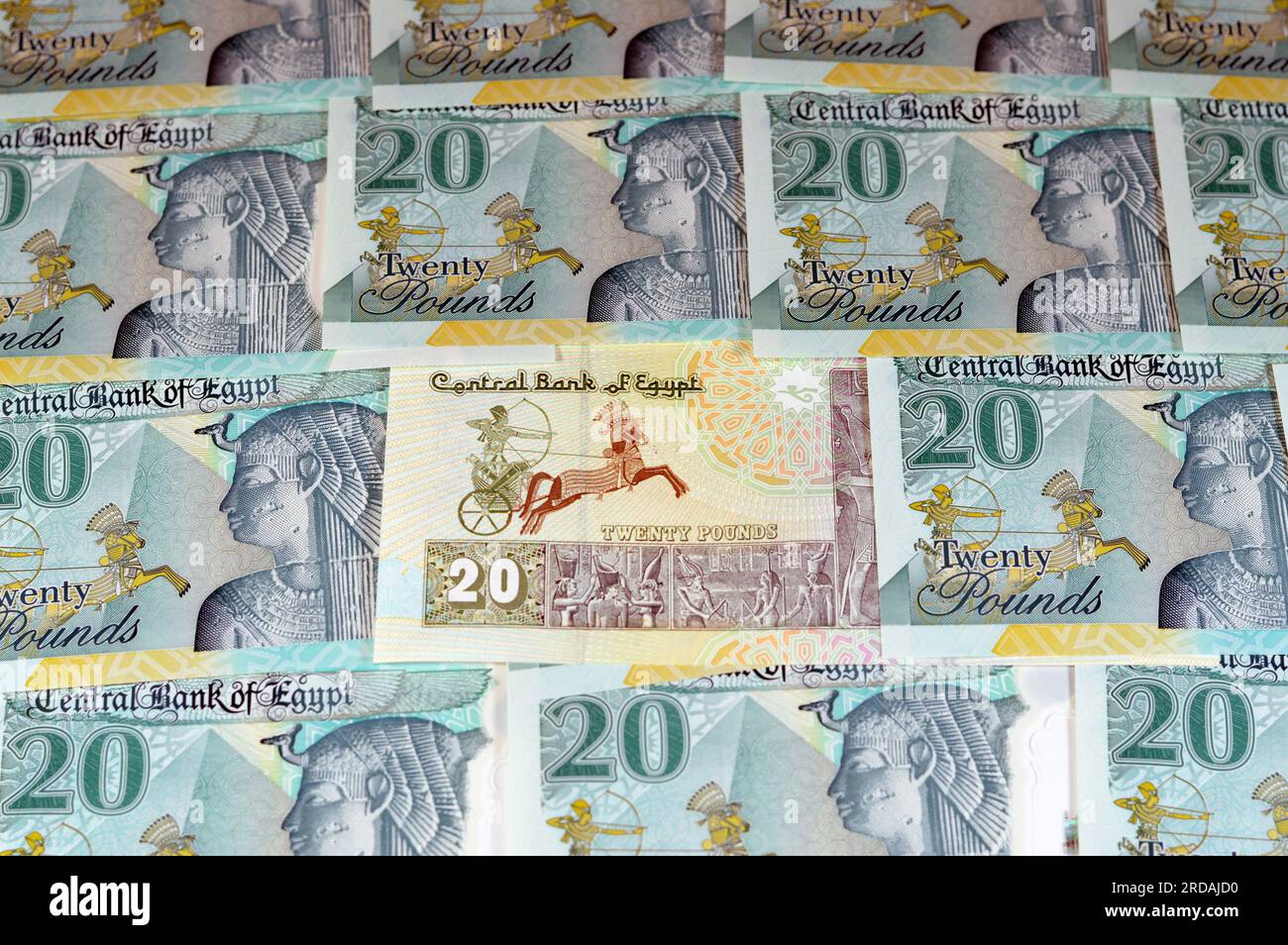 old 20 LE VS new Egyptian 20 EGP LE twenty polymer pounds cash money ...