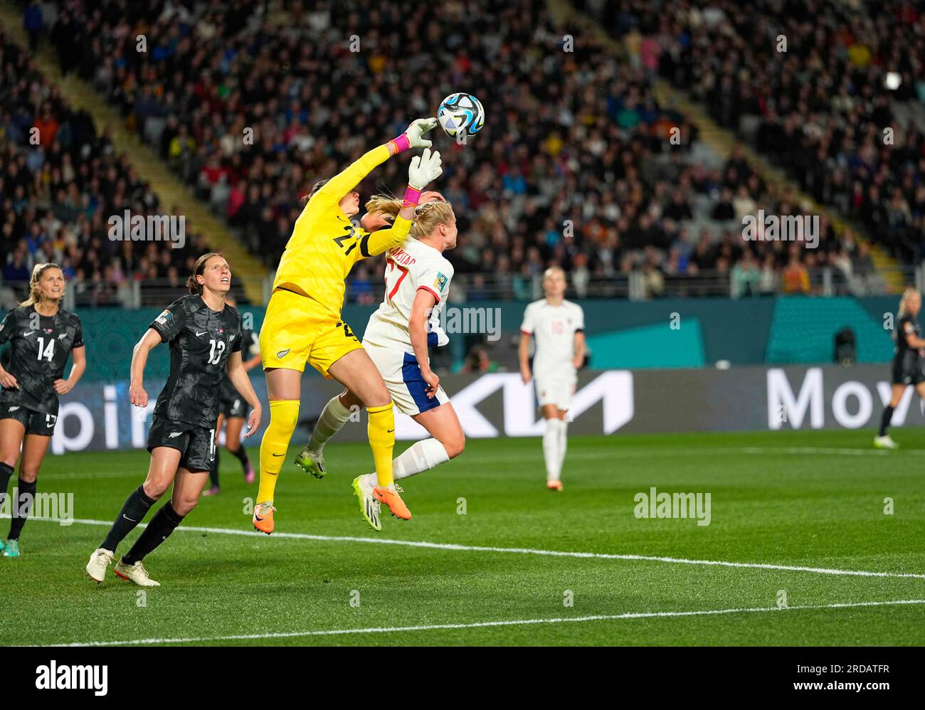 Victoria esson hi-res stock photography and images - Alamy