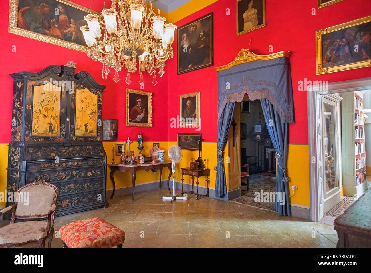 Casa Rocca Piccola Palace Valletta Malta Stock Photo - Alamy