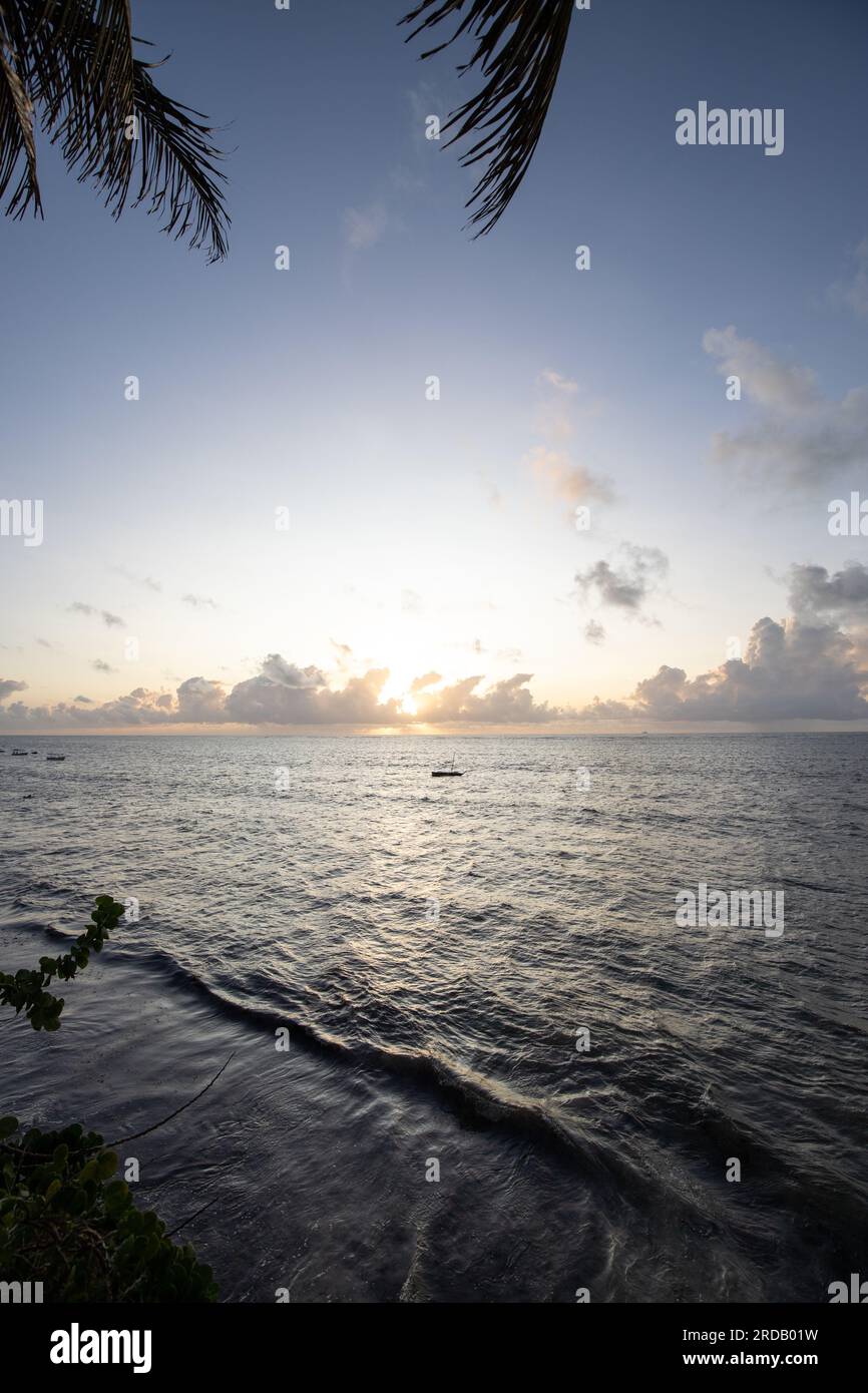 Faded beach party hi-res stock photography and images - Alamy
