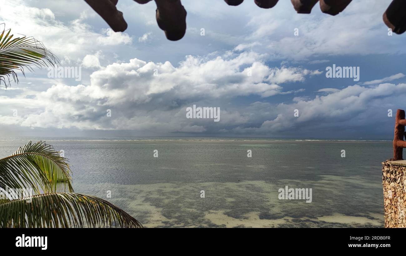 coast kenya mombasa, sunrise at sea. Indian ocean at sunrise, palm ...