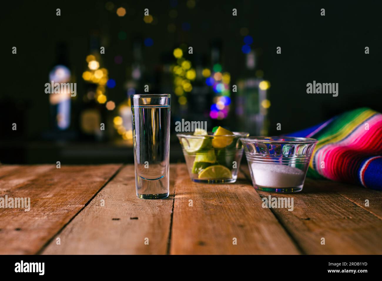 Bar atmosphere hi-res stock photography and images - Alamy