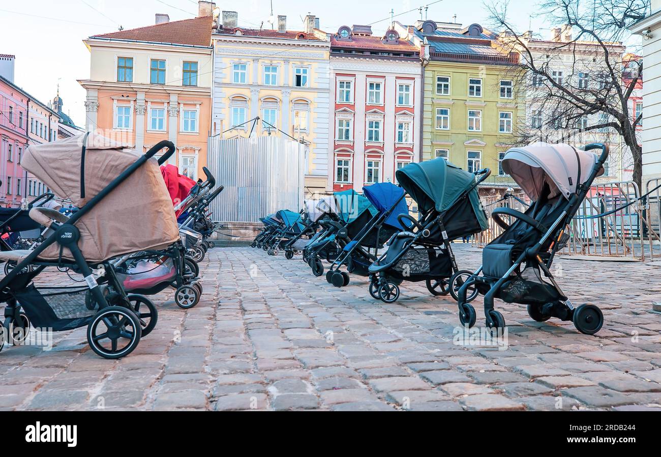 Empty prams in lviv hi-res stock photography and images - Alamy