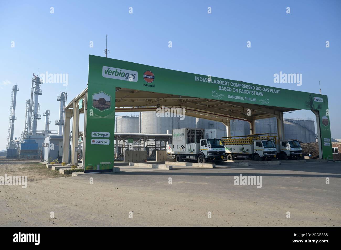 INDIA, Punjab, Lehragaga, Verbio biogas plant process paddy straw to ...