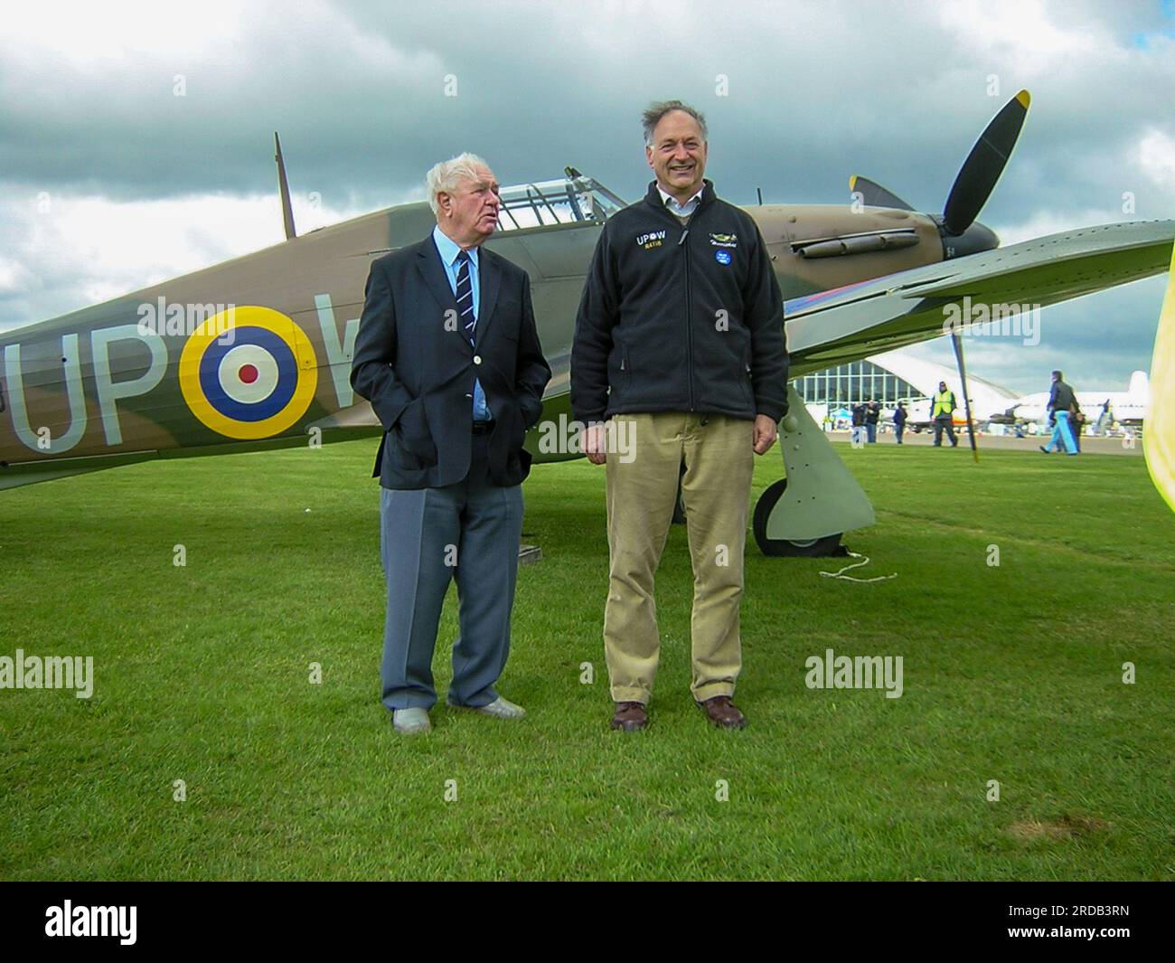 Wing Commander Bob Foster reunited at Duxford with 'his' wartime Battle ...