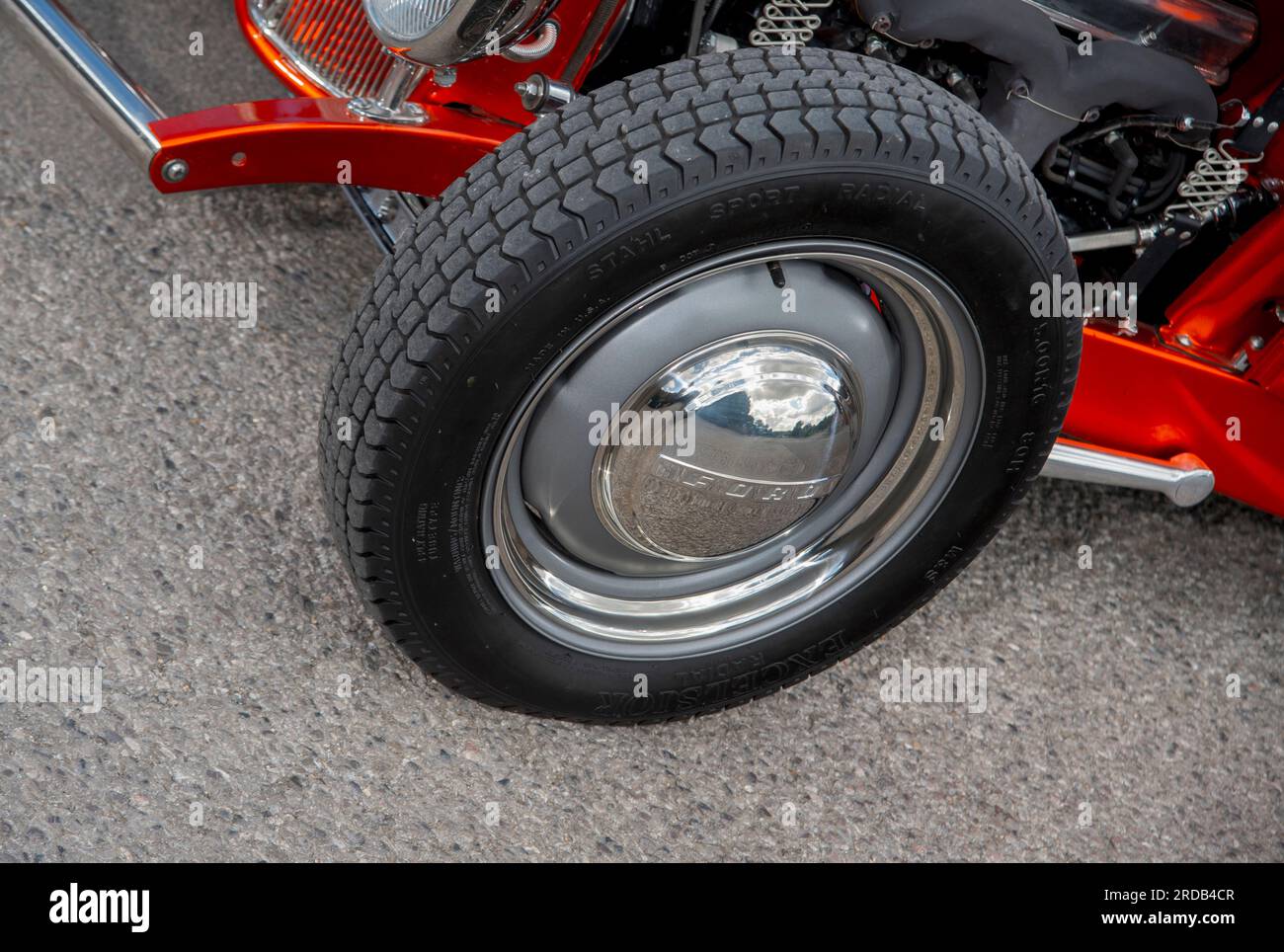 32 ford roadster hi-res stock photography and images - Alamy