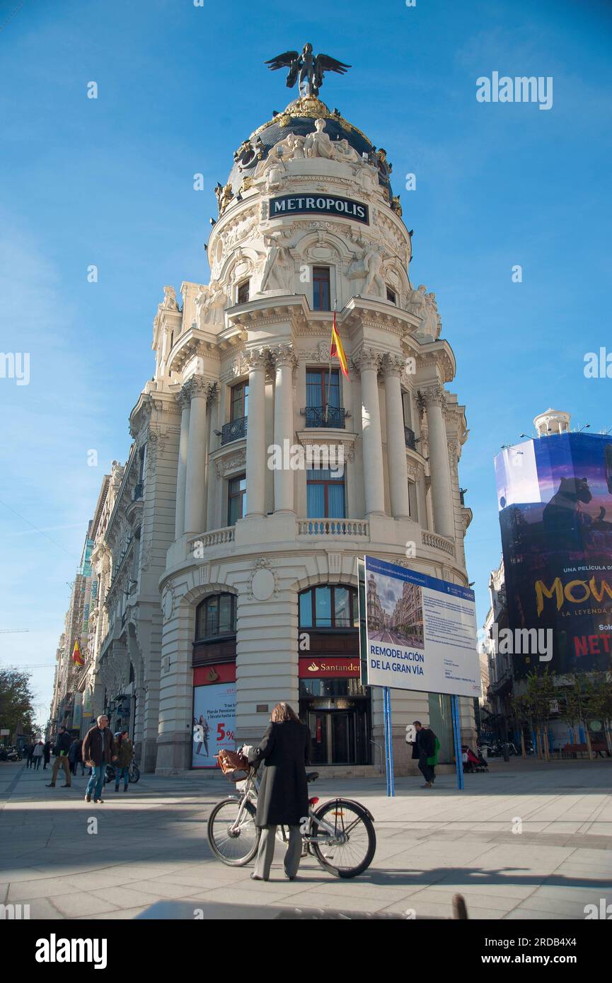 Edificio metropolis building hi-res stock photography and images - Alamy