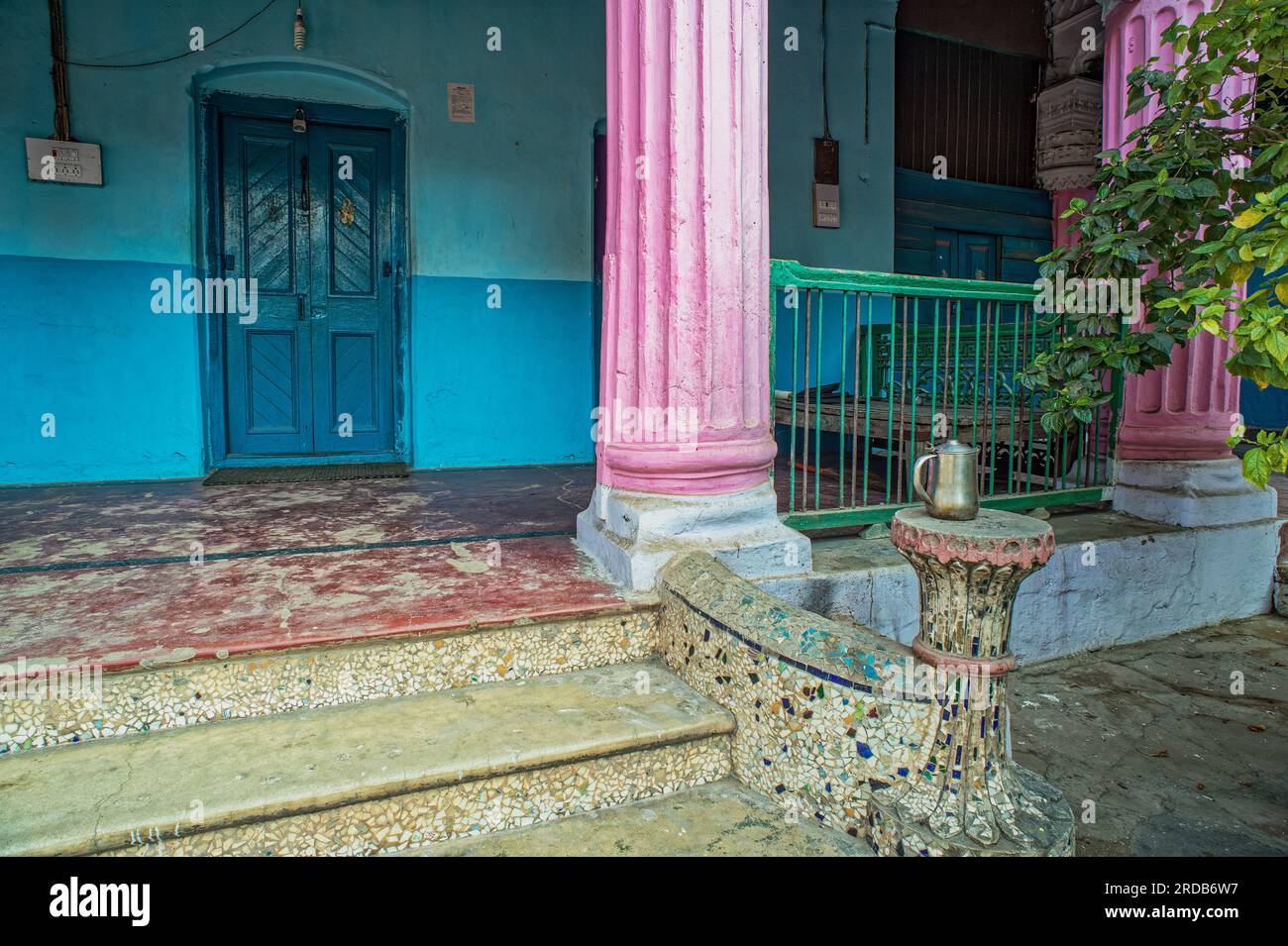 12 26 2014 Pillar of a Vintage Colonial style Old House Gaya.Bihar ...