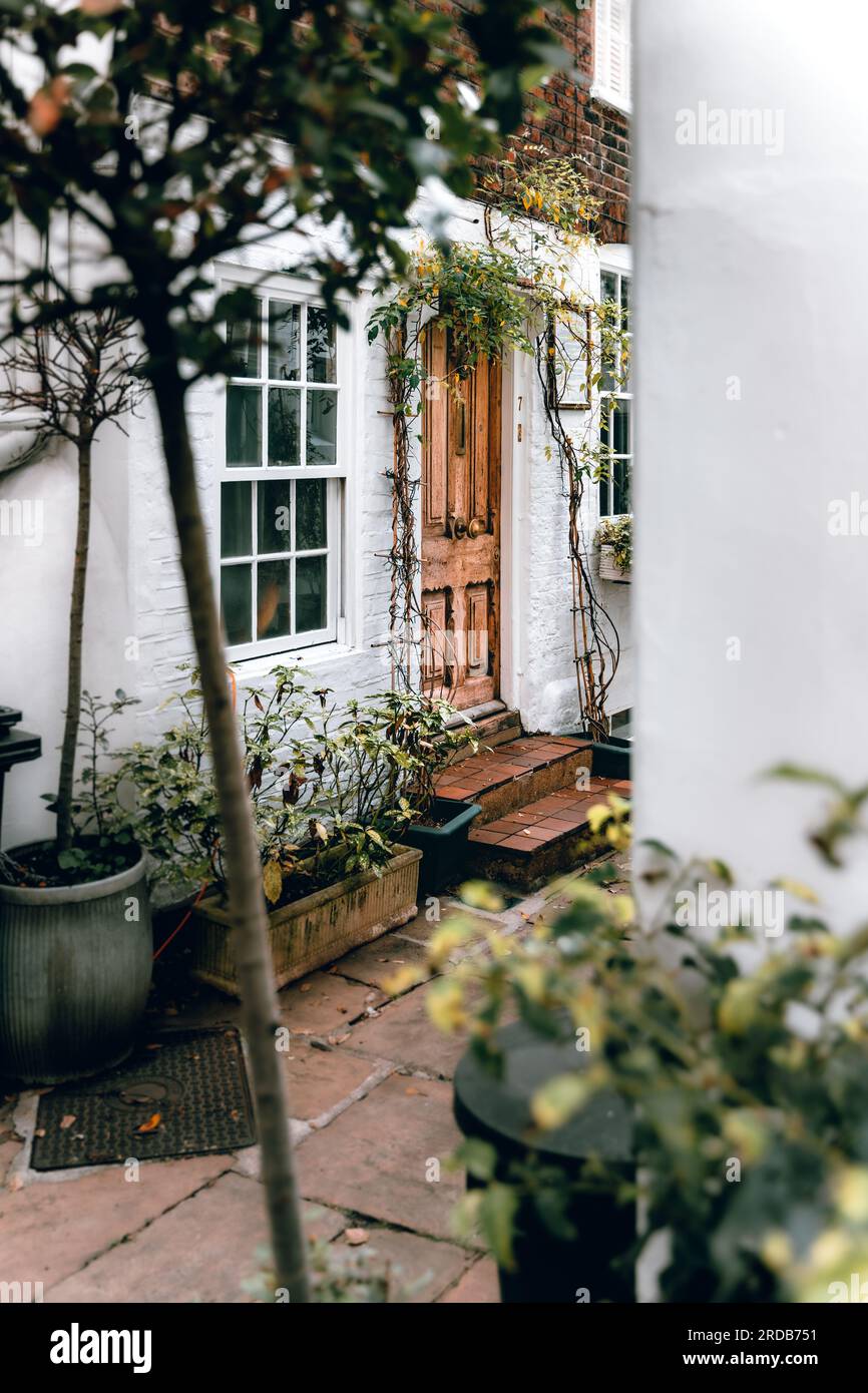 Back entry to house hi-res stock photography and images - Alamy