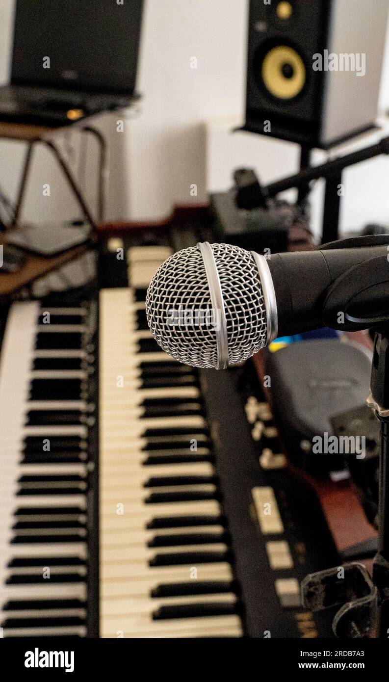 Sound recording studio interior hi-res stock photography and images - Alamy