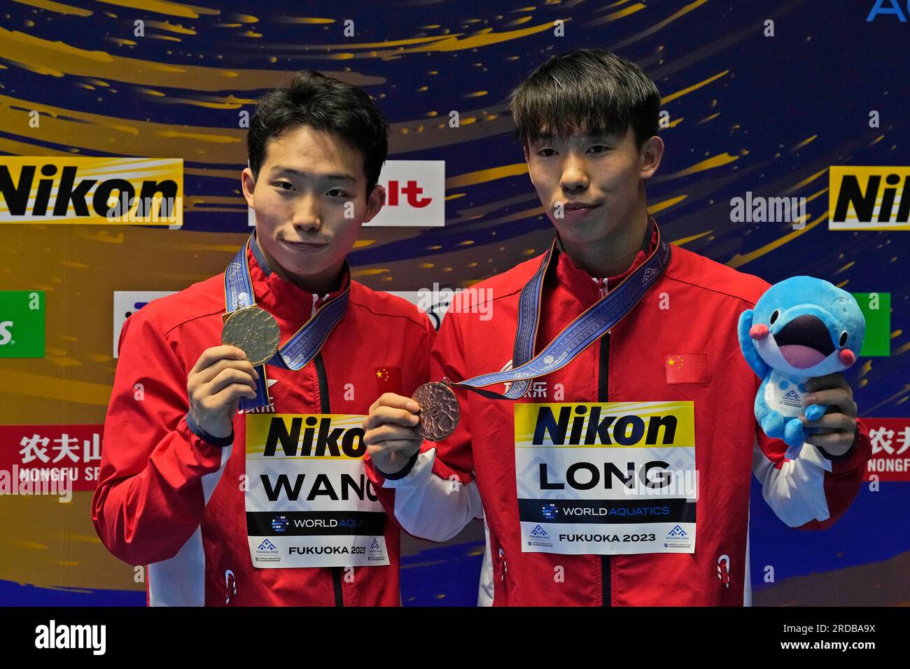 Gold medalist Wang Zongyuan of China, left, and his compatriot bronze ...