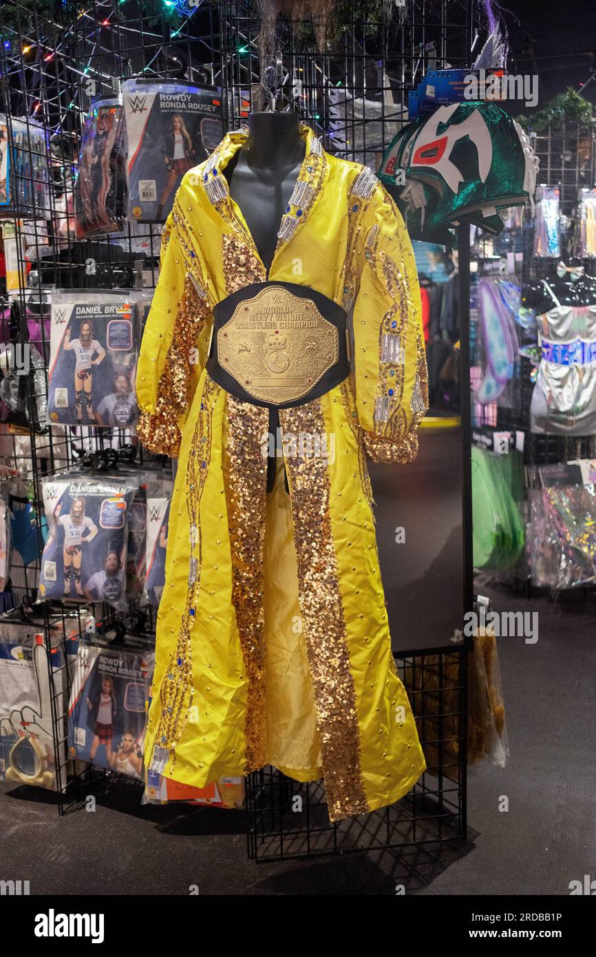 Wrestlers robe hi-res stock photography and images - Alamy