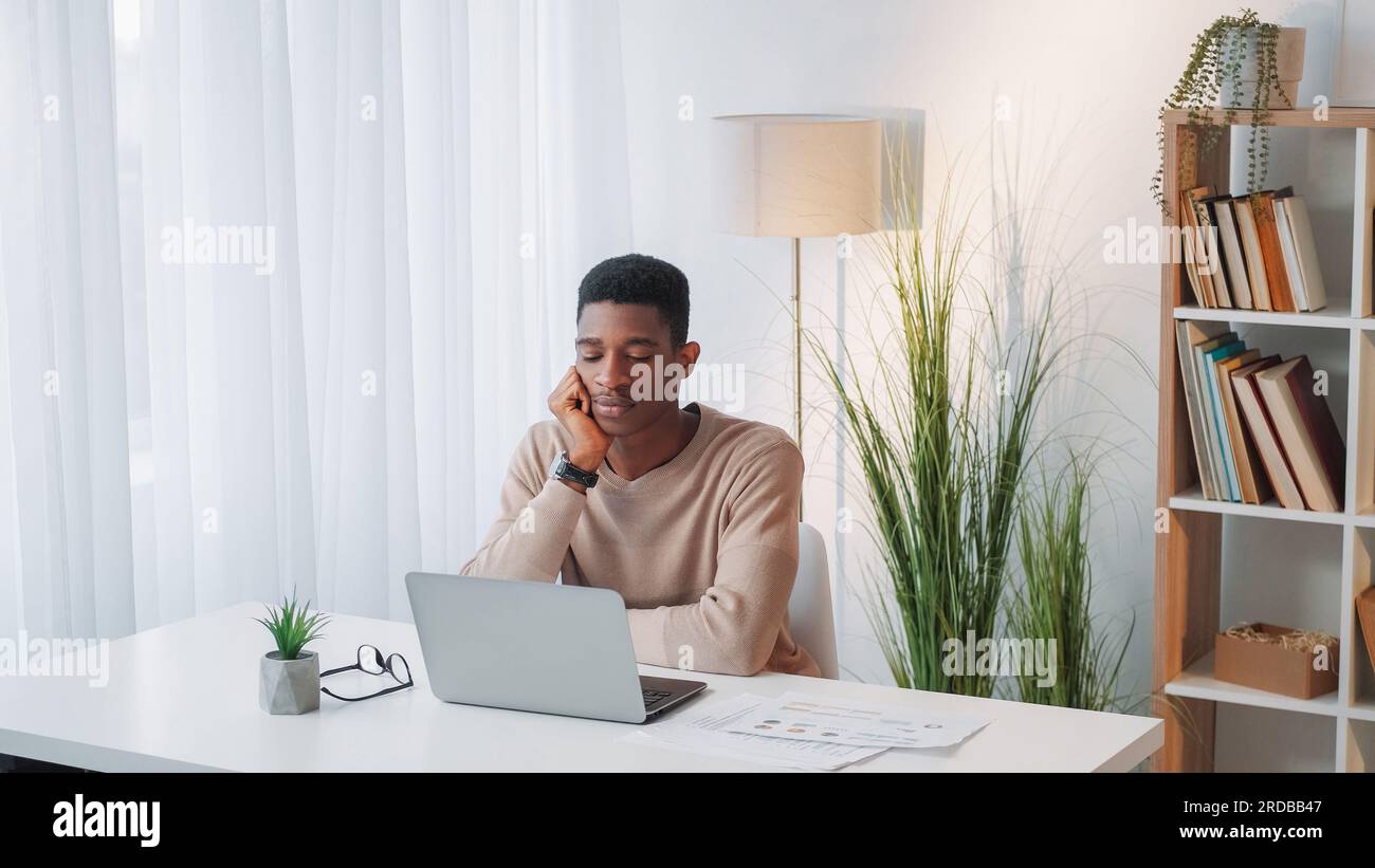 Exhausted employee overwork fatigue sleepy man Stock Photo - Alamy