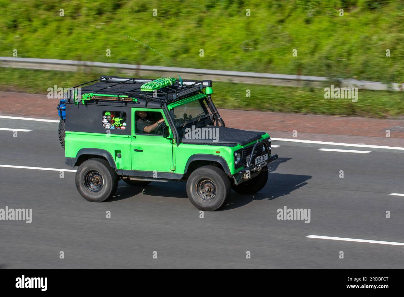 1990 90s nineties Land Rover 90 4C Sw Dt Diesel DT 84 Green LCV Hardtop ...