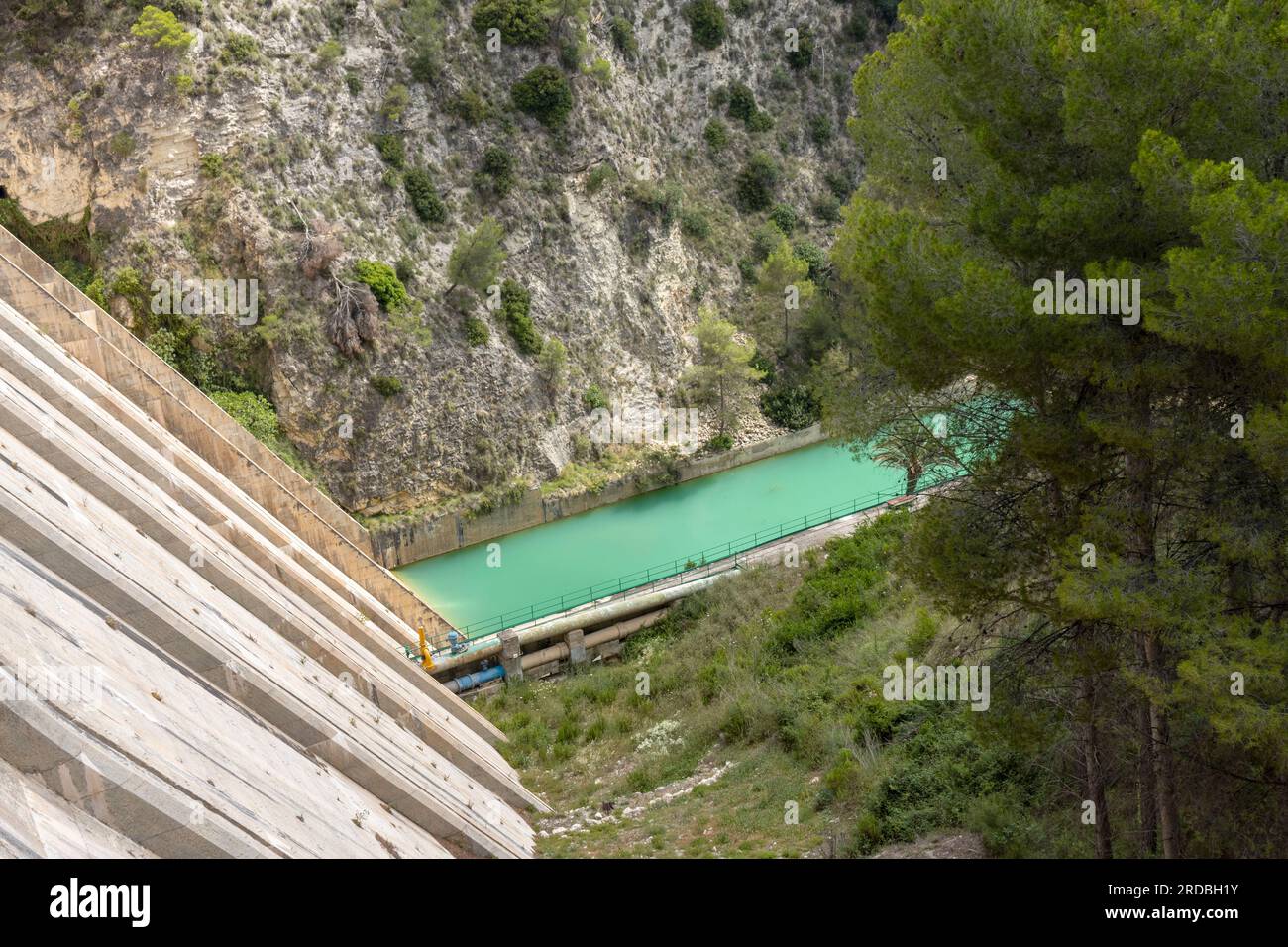 dam as seen from above Stock Photo - Alamy