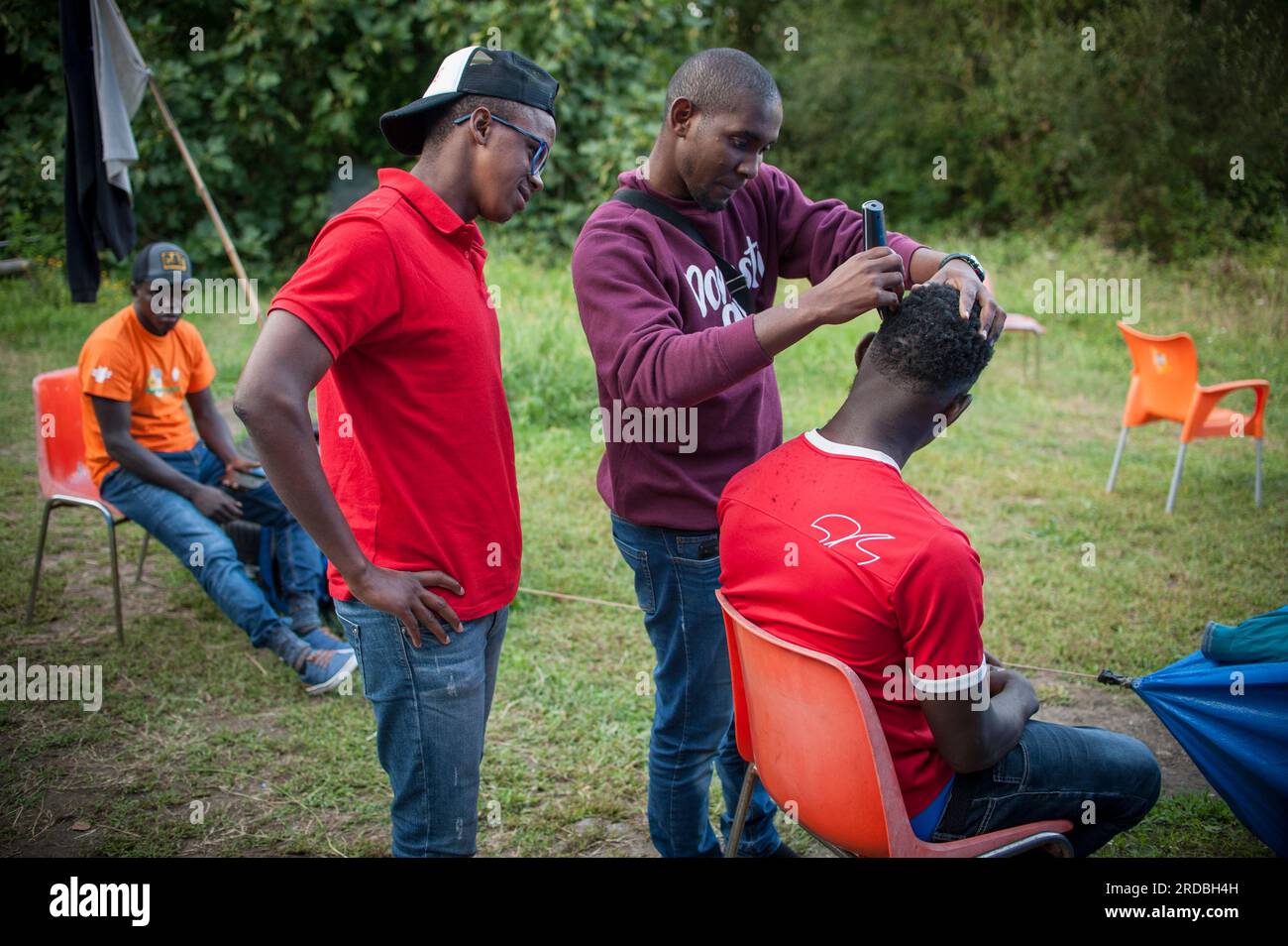 Seek alternative route hi-res stock photography and images - Alamy