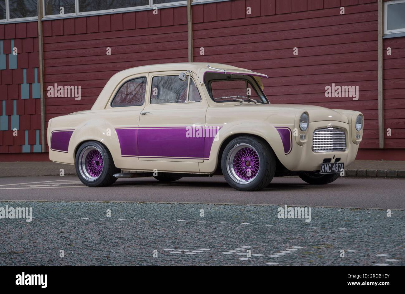 Ford 100e hi-res stock photography and images - Alamy