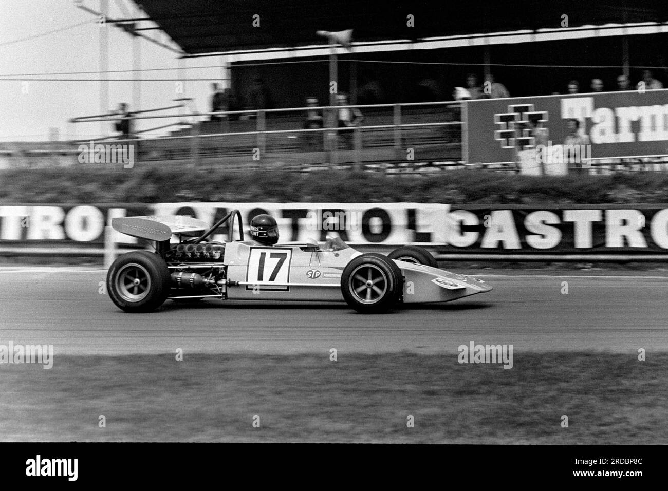 James Hunt's Formula 2 debut race at the Rothmans International Trophy ...
