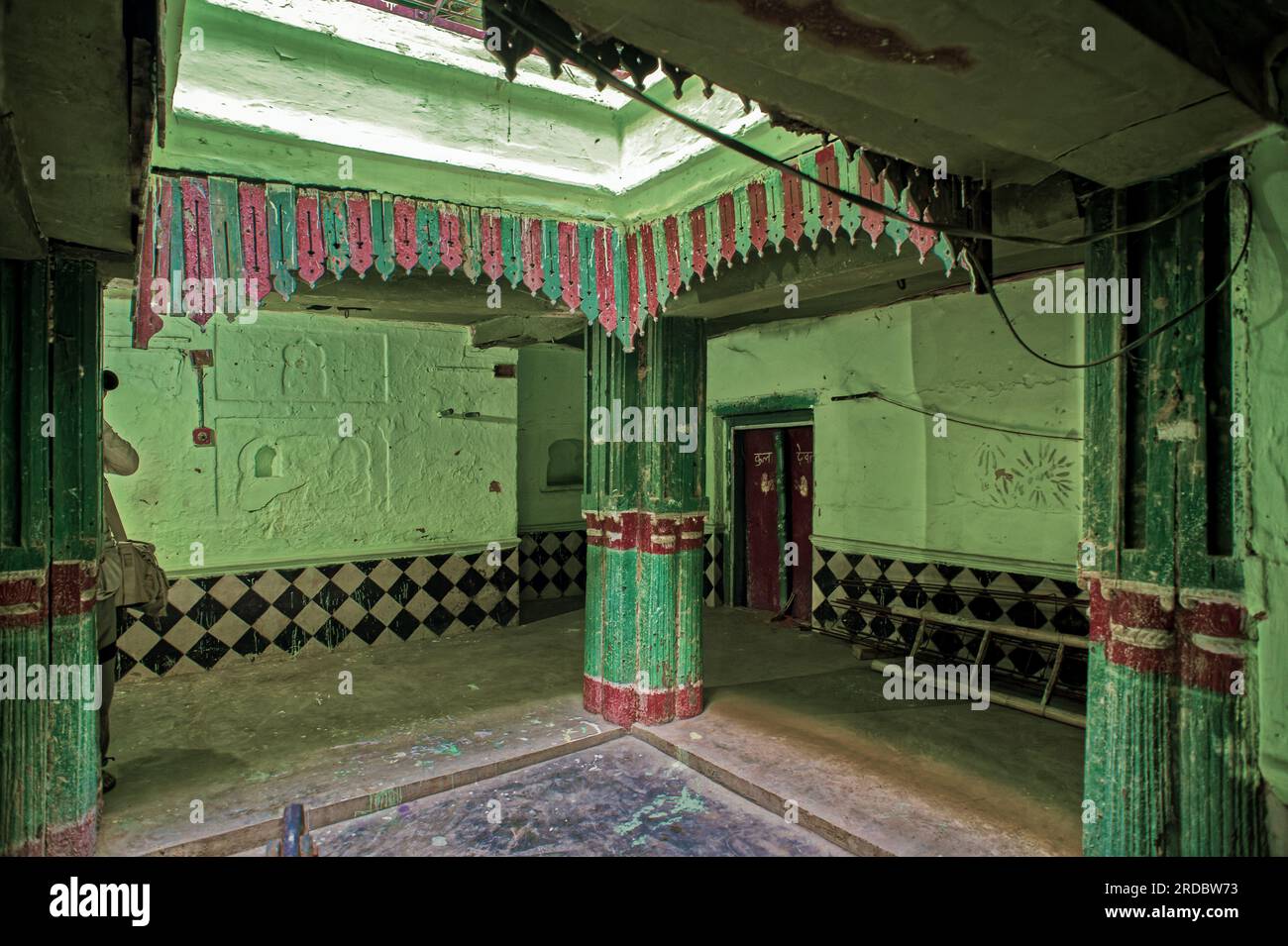 12 26 2014 Pillar of a Vintage Colonial style Old House Gaya.Bihar ...