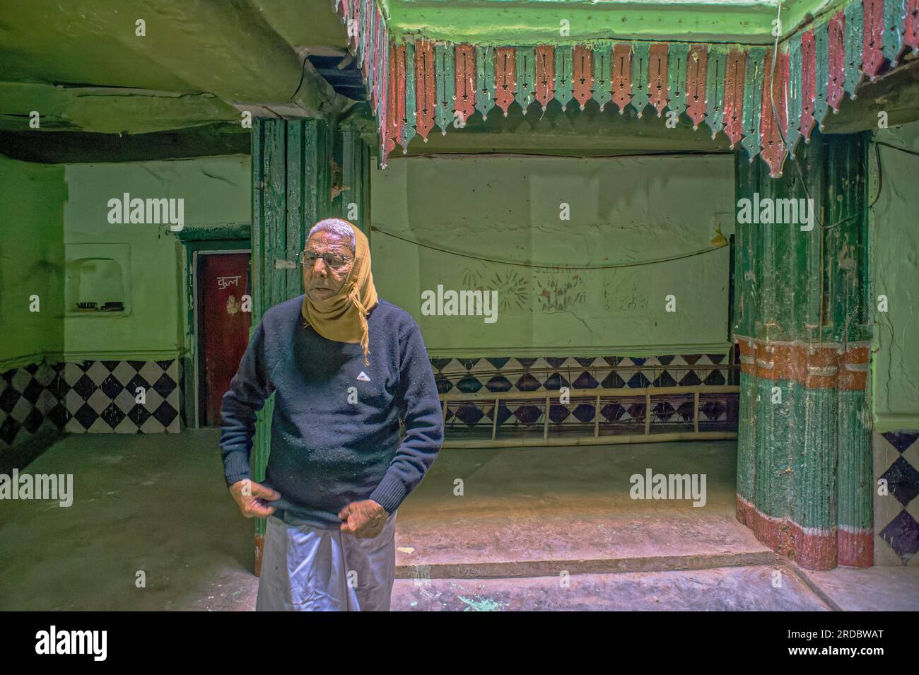 12 26 2014 Pillar of a Vintage Colonial style Old House Gaya.Bihar ...